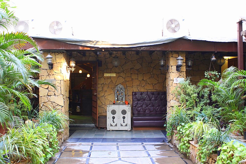 Mani Mansion – Ahmedabad, Gujarat | Currylines – Caroline's